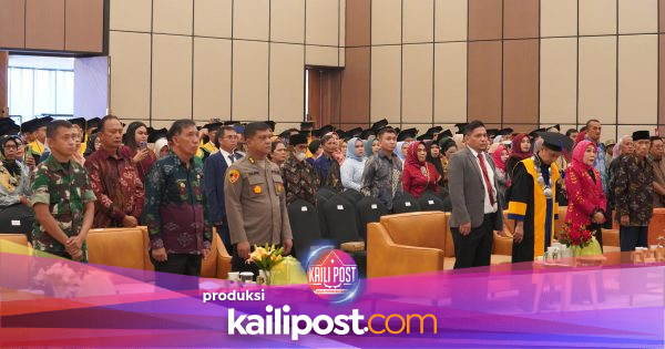 Asisten Imran Hadiri Wisuda Sarjana Strata S1 ke-16 Lulusan STIA Palu - KAILIPOST